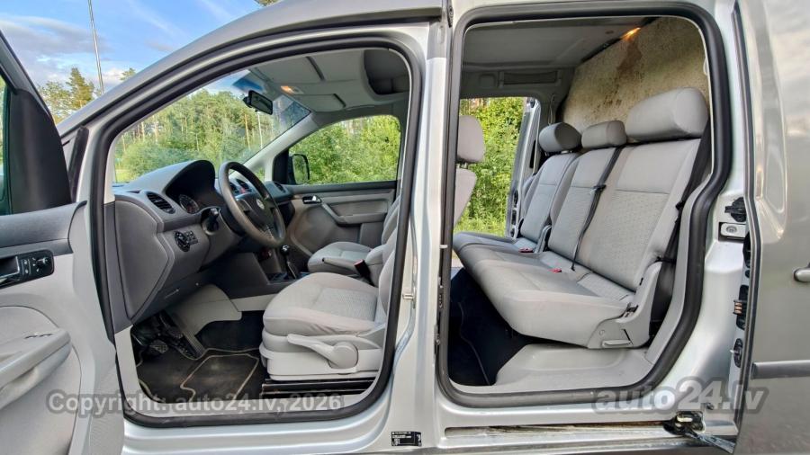 Grey Volkswagen Caddy 2008 in Tallinn, with an engine capacity of 1.90 L and mileage of 400 thousand km for 3990 €, photo 10 on AUTOMOTO.COM.LV