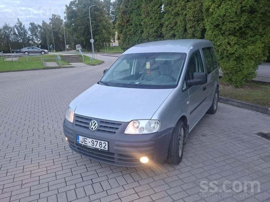 Grey Volkswagen Caddy 2009 in Saldus, with an engine capacity of 1.90 L and mileage of 345 thousand km for 2750 €, photo 1 on AUTOMOTO.COM.LV