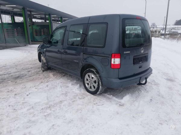 Pelēks Volkswagen Caddy 2010 Utena, ar dzinēja tilpumu 1.90 L un nobraukumu 267 tūkst. km par 5150 €, foto 4 vietnē AUTOMOTO.COM.LV