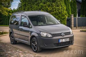 Grey Volkswagen Caddy 2011 in Riga, with an engine capacity of 1.60 L and mileage of 275 thousand km for 3990 €, photo 4 on AUTOMOTO.COM.LV