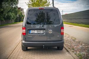 Grey Volkswagen Caddy 2011 in Riga, with an engine capacity of 1.60 L and mileage of 275 thousand km for 3990 €, photo 6 on AUTOMOTO.COM.LV