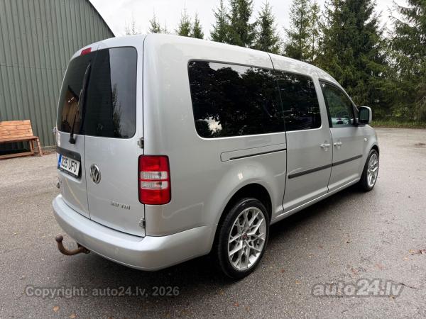 Grey Volkswagen Caddy 2012 in Tallinn, with an engine capacity of 2.00 L and mileage of 380 thousand km for 6200 €, photo 5 on AUTOMOTO.COM.LV