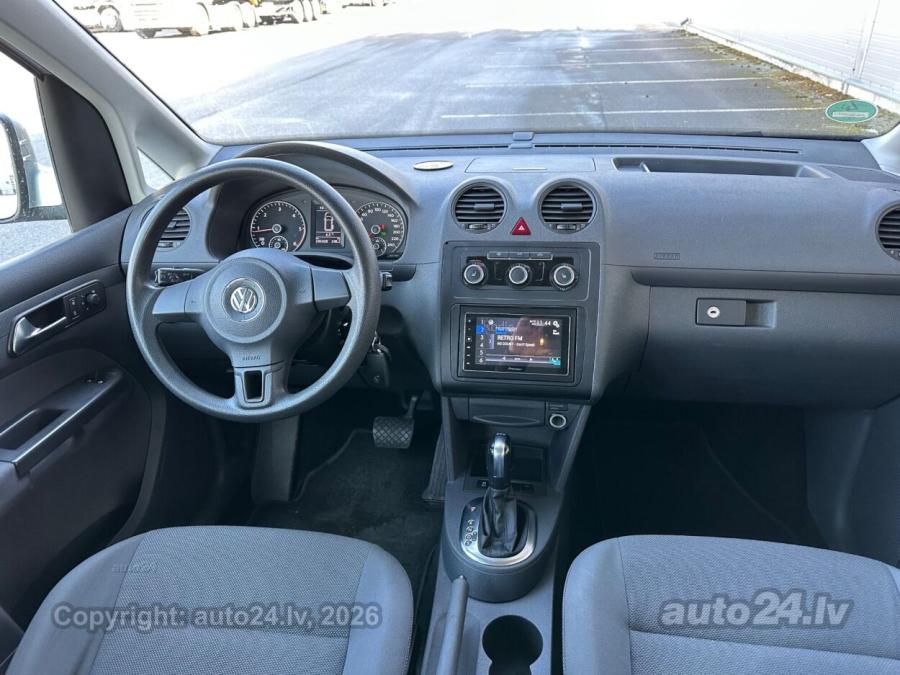 Pelēks Volkswagen Caddy 2013 Tartu, ar dzinēja tilpumu 2.00 L un nobraukumu 241 tūkst. km par 8695 €, foto 14 vietnē AUTOMOTO.COM.LV