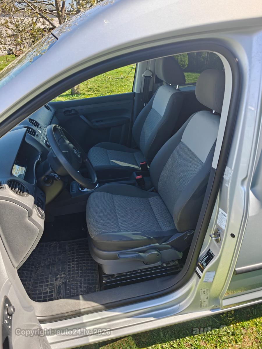 Pelēks Volkswagen Caddy 2013 Kuresāre, ar dzinēja tilpumu 1.60 L un nobraukumu 258 tūkst. km par 6500 €, foto 10 vietnē AUTOMOTO.COM.LV