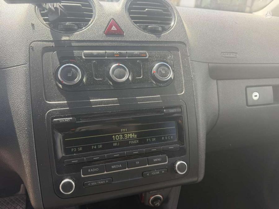 Pelēks Volkswagen Caddy 2013 Kauņa, ar dzinēja tilpumu 1.60 L un nobraukumu 410 tūkst. km par 3900 €, foto 14 vietnē AUTOMOTO.COM.LV
