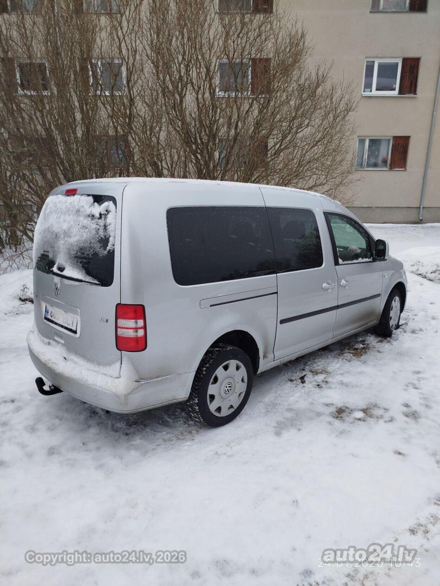Grey Volkswagen Caddy 2014 in Tallinn, with an engine capacity of 1.60 L and mileage of 189 thousand km for 12900 €, photo 3 on AUTOMOTO.COM.LV