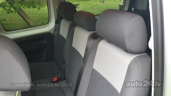 Grey Volkswagen Caddy 2014 in Tallinn, with an engine capacity of 1.60 L and mileage of 190 thousand km for 11500 €, photo 4 on AUTOMOTO.COM.LV