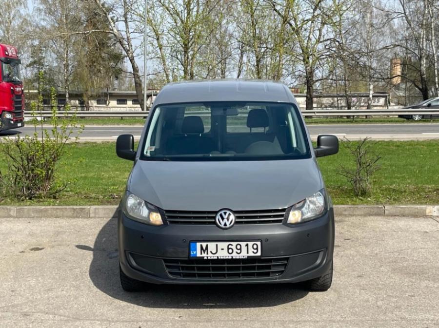 Pelēks Volkswagen Caddy 2014 Rīga, ar dzinēja tilpumu 1.60 L un nobraukumu 0 tūkst. km par 6200 €, foto 3 vietnē AUTOMOTO.COM.LV