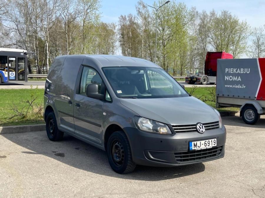 Pelēks Volkswagen Caddy 2014 Rīga, ar dzinēja tilpumu 1.60 L un nobraukumu 0 tūkst. km par 6200 €, foto 4 vietnē AUTOMOTO.COM.LV