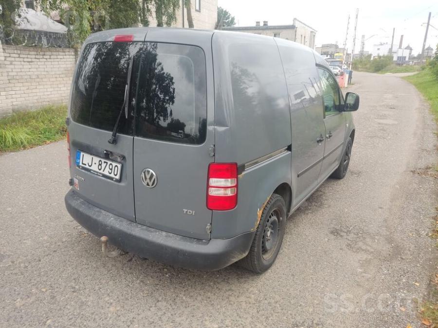Pelēks Volkswagen Caddy 2014 Rīga, ar dzinēja tilpumu 1.60 L un nobraukumu 469 tūkst. km par 900 €, foto 4 vietnē AUTOMOTO.COM.LV