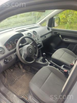 Pelēks Volkswagen Caddy 2014 Rīga, ar dzinēja tilpumu 1.60 L un nobraukumu 469 tūkst. km par 900 €, foto 6 vietnē AUTOMOTO.COM.LV