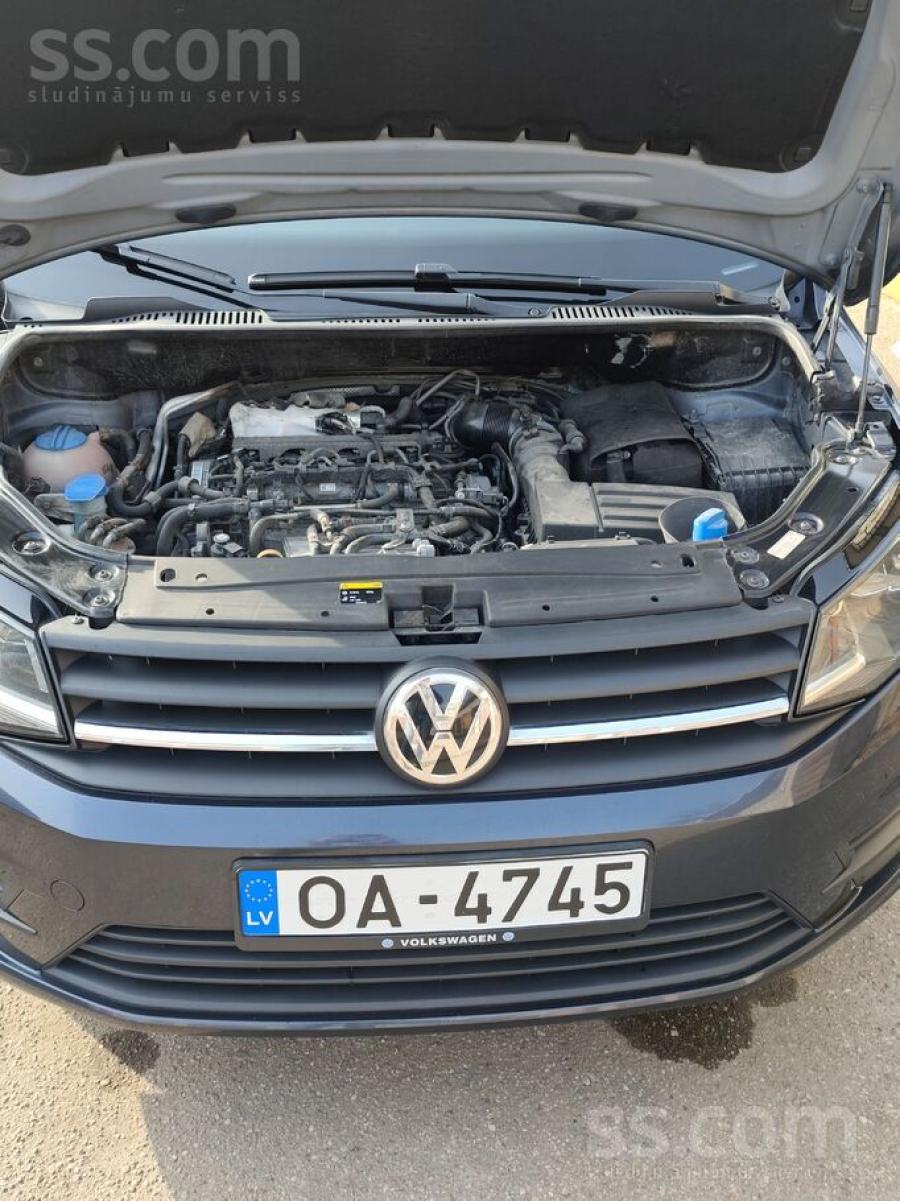 Grey Volkswagen Caddy 2015 in Riga, with an engine capacity of 2.00 L and mileage of 241 thousand km for 13400 €, photo 9 on AUTOMOTO.COM.LV