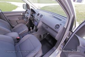 Grey Volkswagen Caddy 2015 in Tallinn, with an engine capacity of 1.60 L and mileage of 340 thousand km for 6700 €, photo 6 on AUTOMOTO.COM.LV