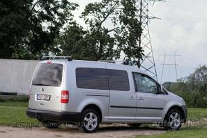 Grey Volkswagen Caddy 2015 in Tallinn, with an engine capacity of 1.60 L and mileage of 340 thousand km for 6700 €, photo 8 on AUTOMOTO.COM.LV
