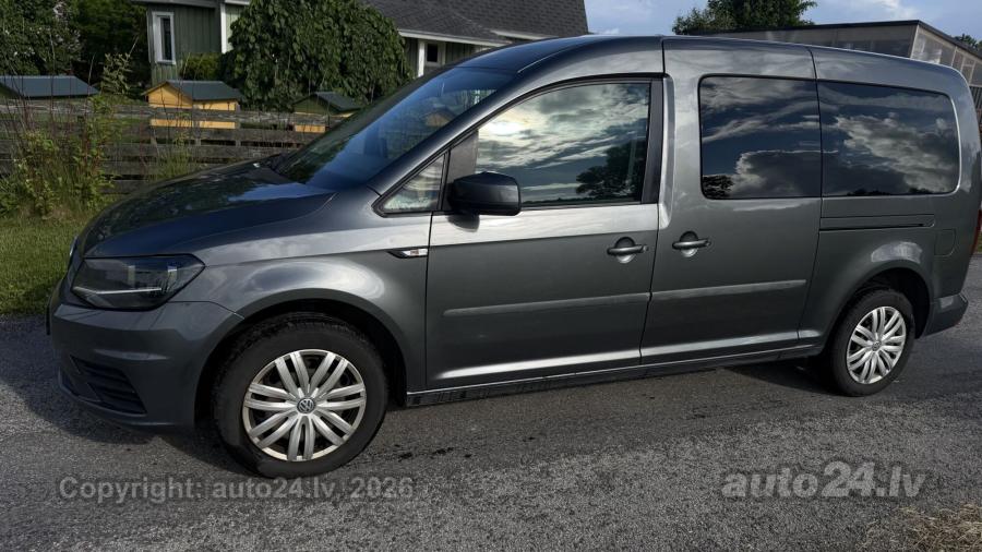 Grey Volkswagen Caddy 2016 in Tallinn, with an engine capacity of 2.00 L and mileage of 195 thousand km for 12500 €, photo 1 on AUTOMOTO.COM.LV