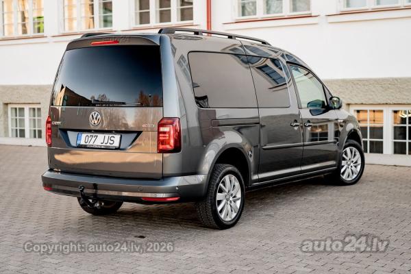 Grey Volkswagen Caddy 2018 in Parnu, with an engine capacity of 2.00 L and mileage of 181 thousand km for 19900 €, photo 5 on AUTOMOTO.COM.LV