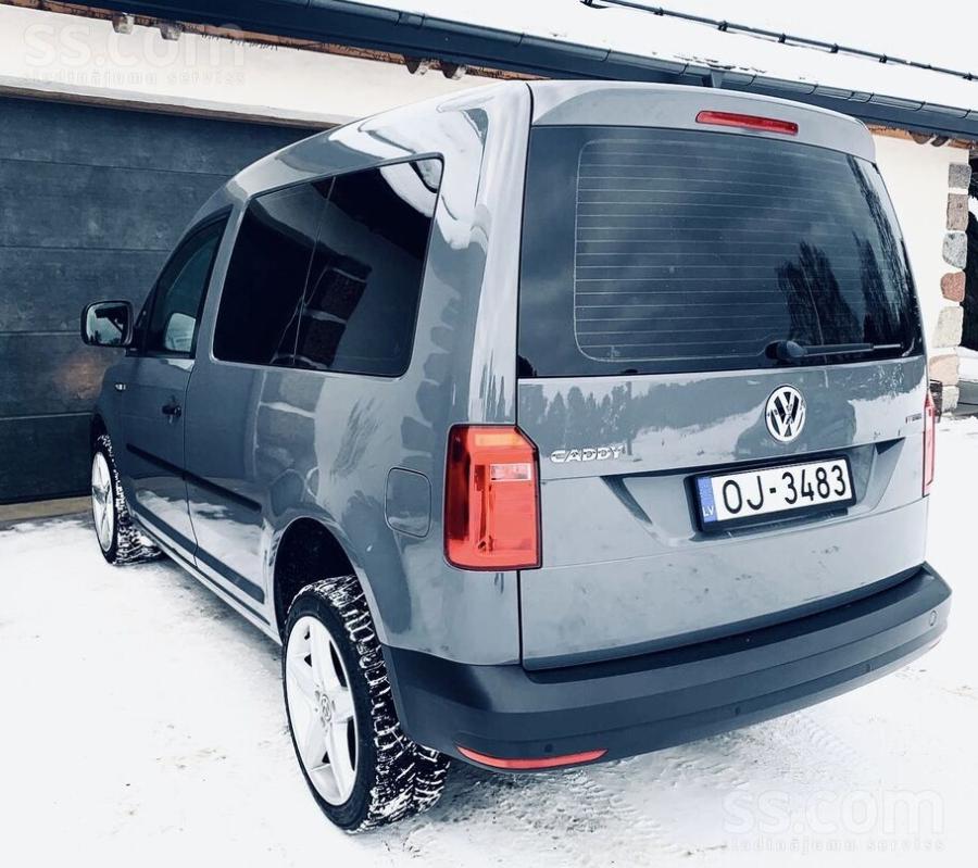Pelēks Volkswagen Caddy 2019 Liepāja, ar dzinēja tilpumu 2.00 L un nobraukumu 46 tūkst. km par 19800 €, foto 20 vietnē AUTOMOTO.COM.LV