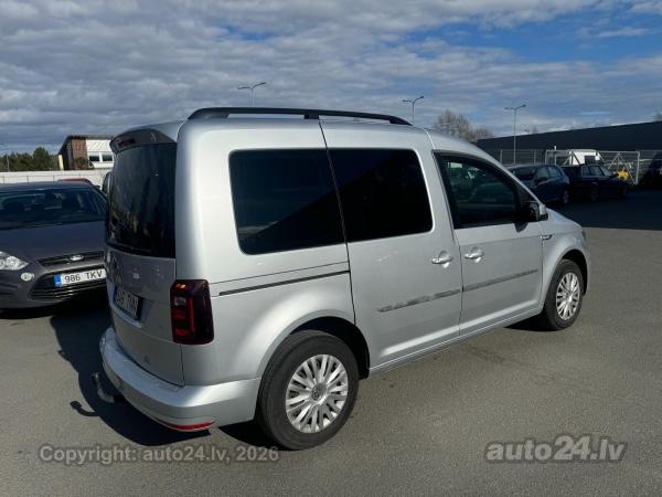 Pelēks Volkswagen Caddy 2019 Tallina, ar dzinēja tilpumu 2.00 L un nobraukumu 185 tūkst. km par 15500 €, foto 4 vietnē AUTOMOTO.COM.LV