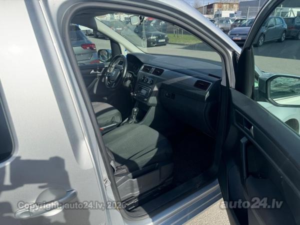 Pelēks Volkswagen Caddy 2019 Tallina, ar dzinēja tilpumu 2.00 L un nobraukumu 185 tūkst. km par 15500 €, foto 10 vietnē AUTOMOTO.COM.LV
