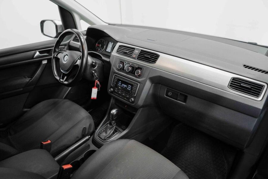 Pelēks Volkswagen Caddy 2019 Tallina, ar dzinēja tilpumu 2.00 L un nobraukumu 185 tūkst. km par 15900 €, foto 9 vietnē AUTOMOTO.COM.LV