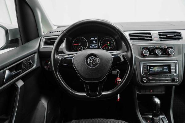 Grey Volkswagen Caddy 2019 in Tallinn, with an engine capacity of 2.00 L and mileage of 185 thousand km for 15900 €, photo 11 on AUTOMOTO.COM.LV
