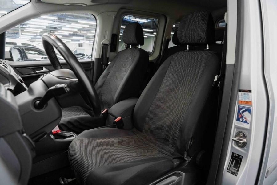 Pelēks Volkswagen Caddy 2019 Tallina, ar dzinēja tilpumu 2.00 L un nobraukumu 185 tūkst. km par 15900 €, foto 14 vietnē AUTOMOTO.COM.LV