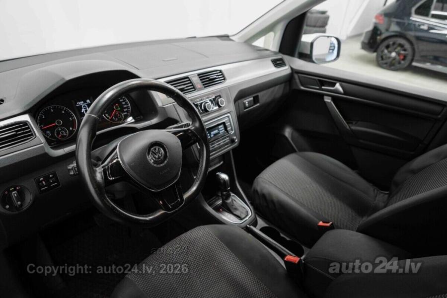 Pelēks Volkswagen Caddy 2019 Tallina, ar dzinēja tilpumu 2.00 L un nobraukumu 185 tūkst. km par 15900 €, foto 8 vietnē AUTOMOTO.COM.LV