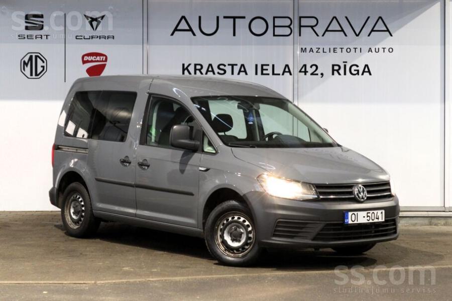 Grey Volkswagen Caddy 2020 in Riga, with an engine capacity of 2.00 L and mileage of 162 thousand km for 14500 €, photo 3 on AUTOMOTO.COM.LV