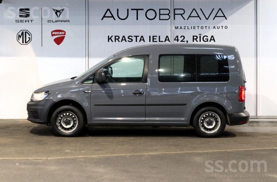 Grey Volkswagen Caddy 2020 in Riga, with an engine capacity of 2.00 L and mileage of 162 thousand km for 14500 €, photo 4 on AUTOMOTO.COM.LV