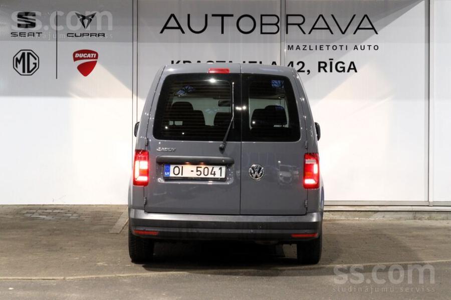Grey Volkswagen Caddy 2020 in Riga, with an engine capacity of 2.00 L and mileage of 162 thousand km for 14500 €, photo 7 on AUTOMOTO.COM.LV