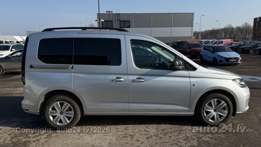 Grey Volkswagen Caddy 2023 in Tallinn, with an engine capacity of 2.00 L and mileage of 132 thousand km for 20990 €, photo 3 on AUTOMOTO.COM.LV