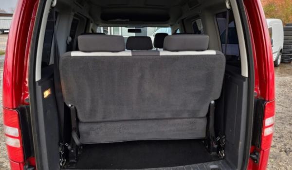Volkswagen Caddy 2012 in Riga, with an engine capacity of 1.60 L and mileage of 241 thousand km for 6800 €, photo 2 on AUTOMOTO.COM.LV
