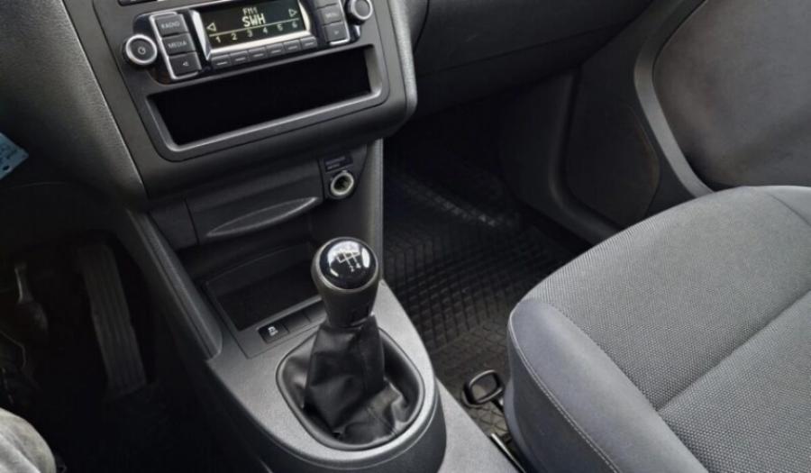 Volkswagen Caddy 2012 Rīga, ar dzinēja tilpumu 1.60 L un nobraukumu 241 tūkst. km par 6800 €, foto 9 vietnē AUTOMOTO.COM.LV