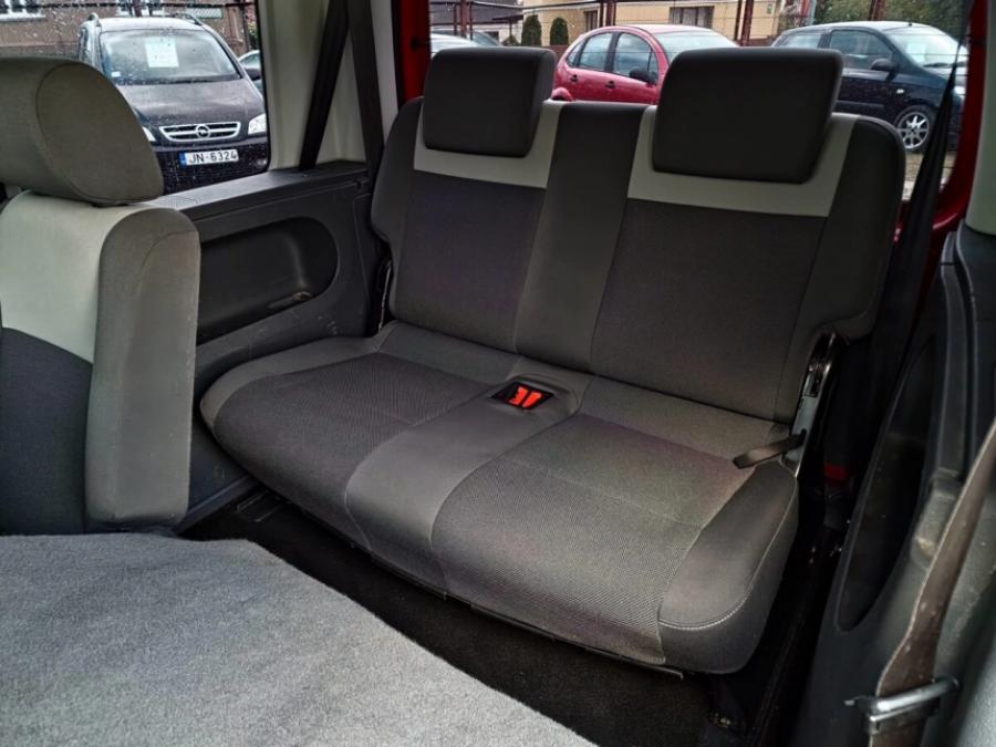Volkswagen Caddy 2012 Rīga, ar dzinēja tilpumu 1.60 L un nobraukumu 241 tūkst. km par 6800 €, foto 13 vietnē AUTOMOTO.COM.LV