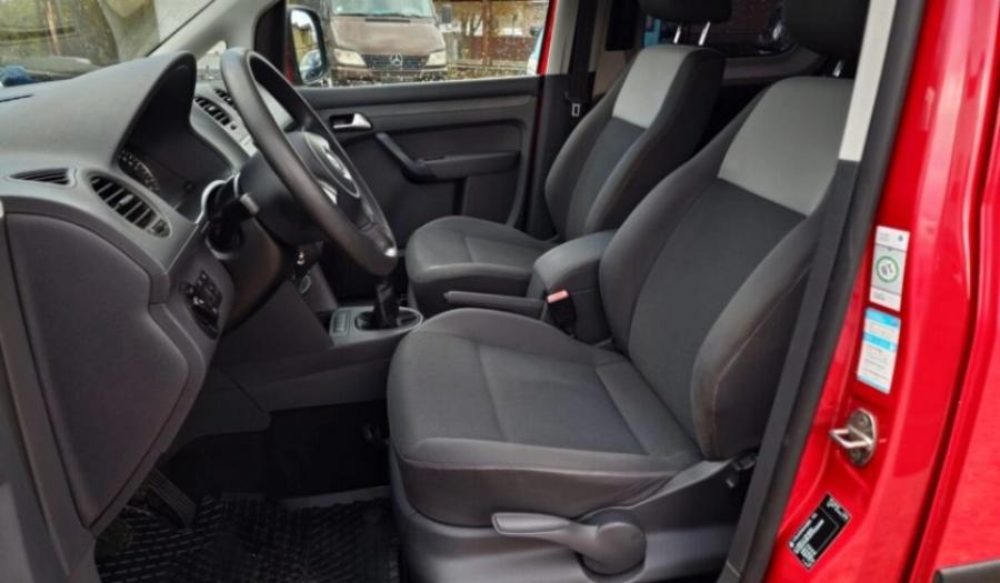Volkswagen Caddy 2012 Rīga, ar dzinēja tilpumu 1.60 L un nobraukumu 241 tūkst. km par 6800 €, foto 17 vietnē AUTOMOTO.COM.LV