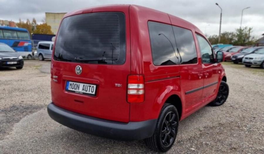 Volkswagen Caddy 2012 Rīga, ar dzinēja tilpumu 1.60 L un nobraukumu 241 tūkst. km par 6800 €, foto 24 vietnē AUTOMOTO.COM.LV