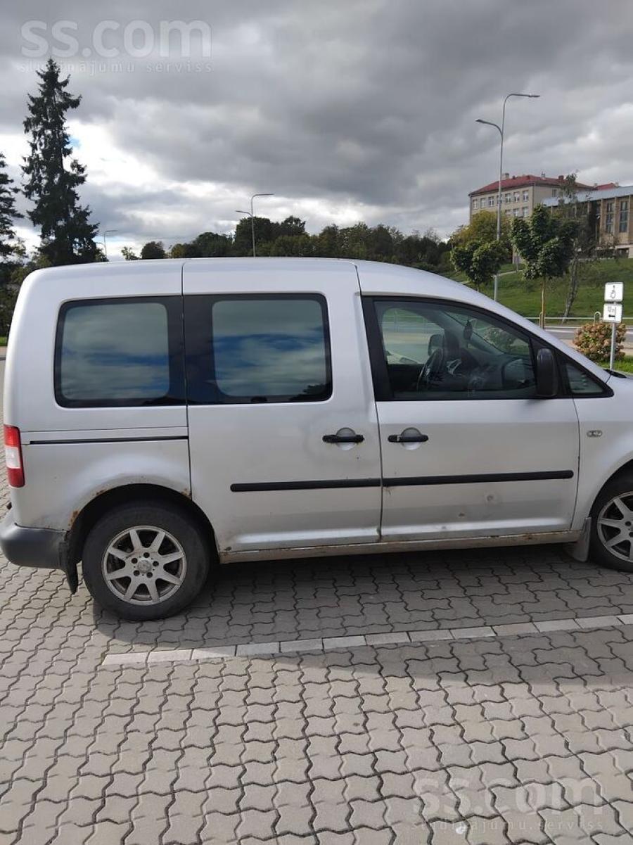 Фольксваген Кадди 2005 в Рига, объемом двигателя 2.00 л и пробегом 435 тыс. км за 800 €, фото 3 на AUTOMOTO.COM.LV