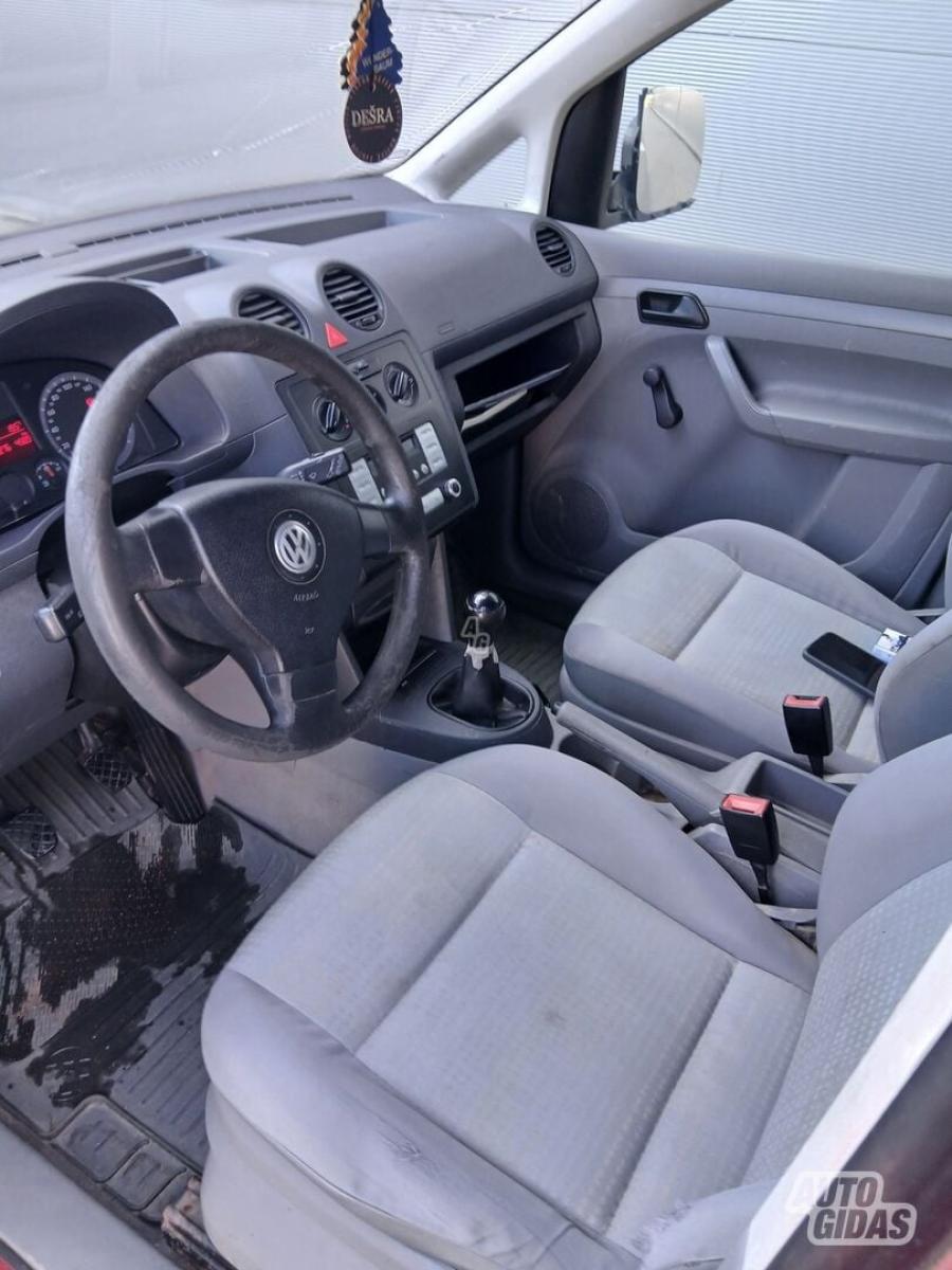Volkswagen Caddy 2006 in Jonava, with an engine capacity of 1.90 L and mileage of 310 thousand km for 1850 €, photo 8 on AUTOMOTO.COM.LV