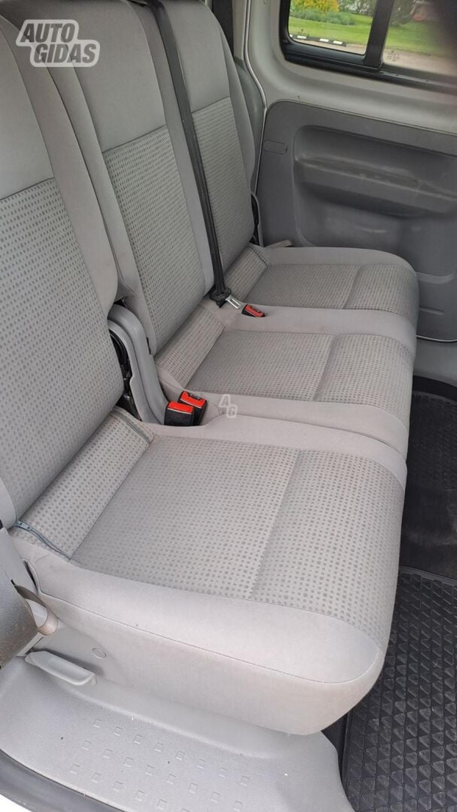 Volkswagen Caddy 2008 in Vilnius, with an engine capacity of 1.90 L and mileage of 313 thousand km for 4950 €, photo 12 on AUTOMOTO.COM.LV