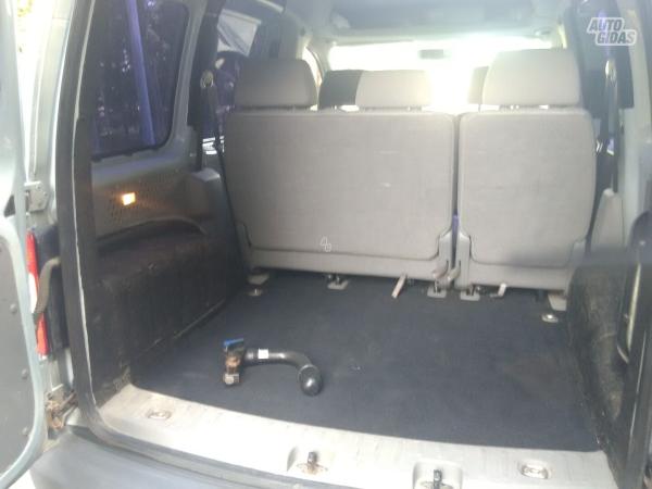 Volkswagen Caddy 2008 in Trakai, with an engine capacity of 1.90 L and mileage of 356 thousand km for 1850 €, photo 7 on AUTOMOTO.COM.LV
