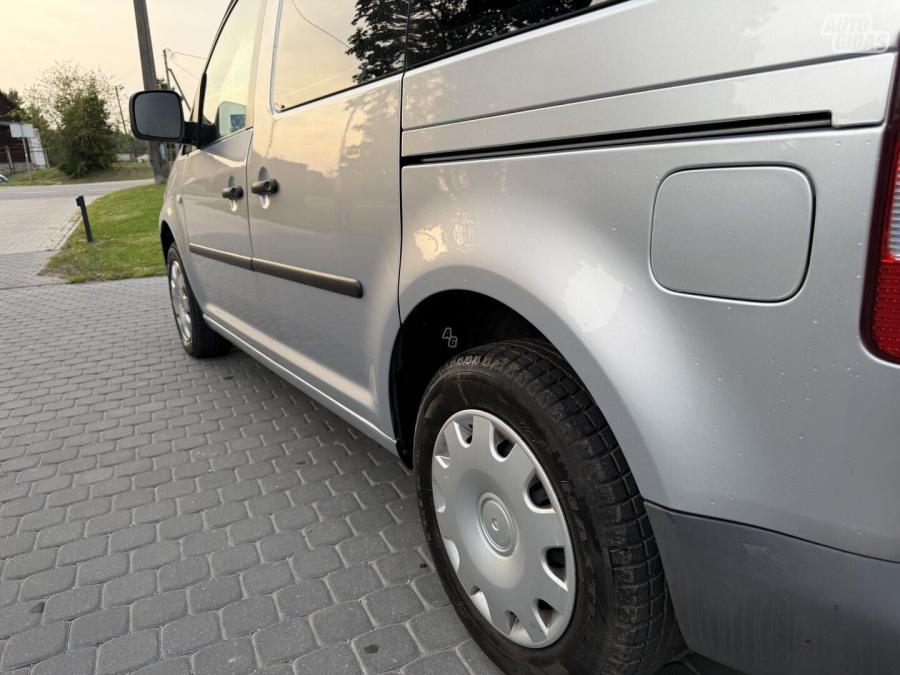 Volkswagen Caddy 2008 in Vilnius, with an engine capacity of 1.90 L and mileage of 286 thousand km for 4400 €, photo 12 on AUTOMOTO.COM.LV