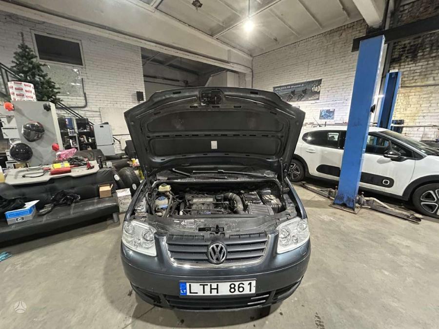 Volkswagen Caddy 2009 in Vilnius, with an engine capacity of 1.60 L and mileage of 310 thousand km for 4150 €, photo 6 on AUTOMOTO.COM.LV