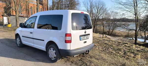 Volkswagen Caddy 2009 in Kaunas, with an engine capacity of 2.00 L and mileage of 396 thousand km for 2350 €, photo 4 on AUTOMOTO.COM.LV