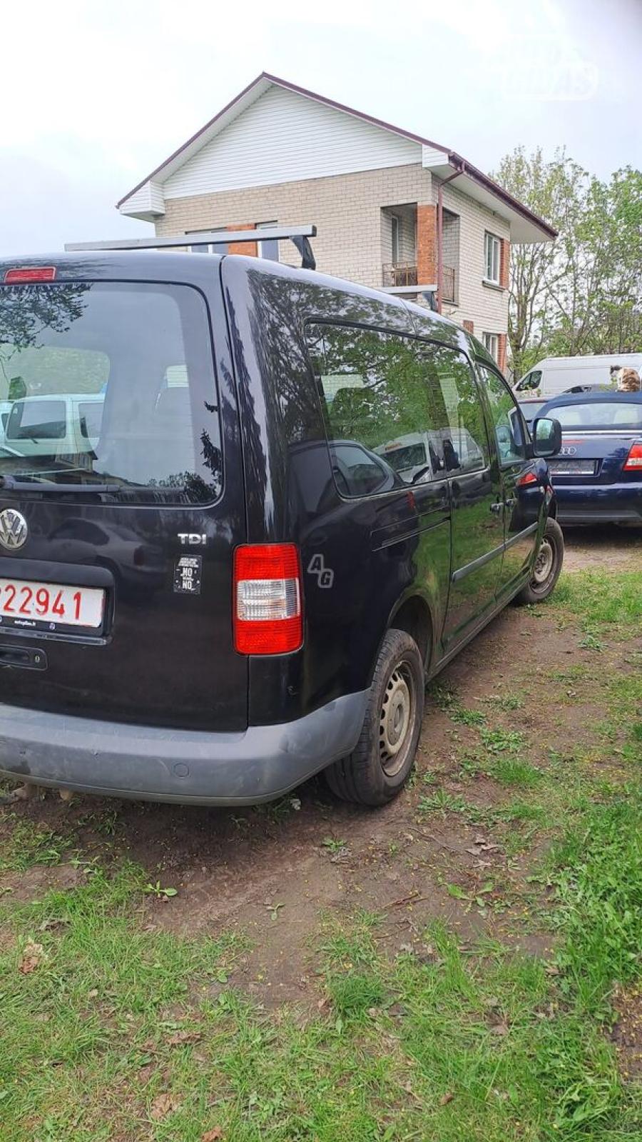 Volkswagen Caddy 2009 in Vilnius, with an engine capacity of 1.90 L and mileage of 323 thousand km for 4500 €, photo 17 on AUTOMOTO.COM.LV