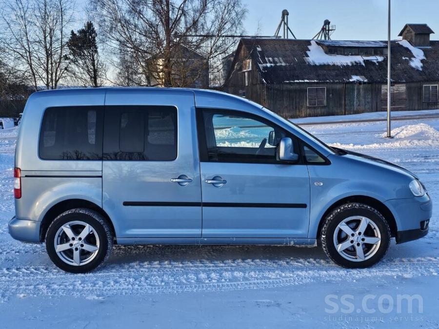 Volkswagen Caddy 2009 Cēsis, ar dzinēja tilpumu 1.90 L un nobraukumu 257 tūkst. km par 5990 €, foto 5 vietnē AUTOMOTO.COM.LV
