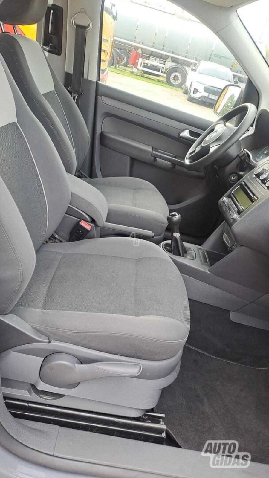 Volkswagen Caddy 2010 Viļņa, ar dzinēja tilpumu 1.60 L un nobraukumu 317 tūkst. km par 4850 €, foto 19 vietnē AUTOMOTO.COM.LV