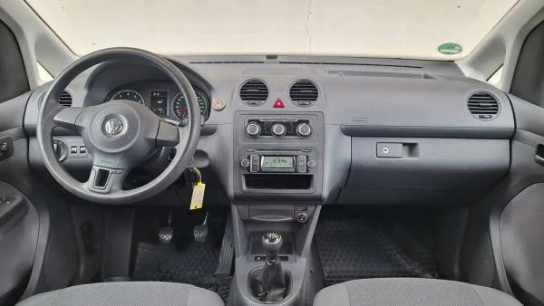 Volkswagen Caddy 2010 in Ogre, with an engine capacity of 1.20 L and mileage of 269 thousand km for 5950 €, photo 9 on AUTOMOTO.COM.LV