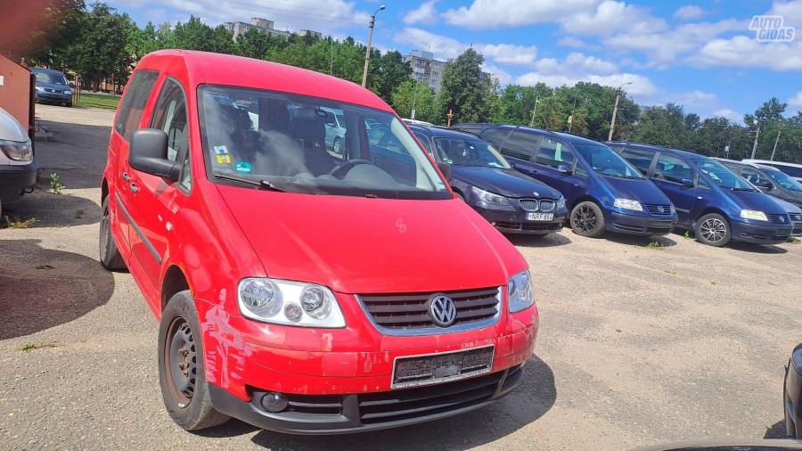 Volkswagen Caddy 2010 in Vilnius, with an engine capacity of 1.40 L and mileage of 275 thousand km for 2450 €, photo 4 on AUTOMOTO.COM.LV