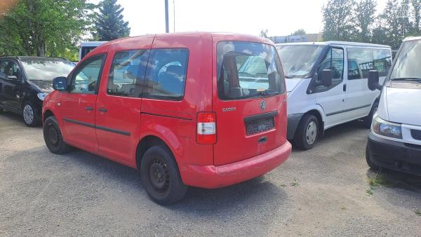 Volkswagen Caddy 2010 Viļņa, ar dzinēja tilpumu 1.40 L un nobraukumu 275 tūkst. km par 2150 €, foto 6 vietnē AUTOMOTO.COM.LV