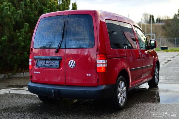 Volkswagen Caddy 2011 in Kretinga, with an engine capacity of 1.60 L and mileage of 268 thousand km for 5850 €, photo 5 on AUTOMOTO.COM.LV